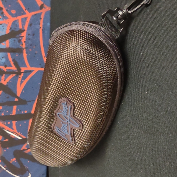 Maui Jim | Accessories | Maui Jim Sunglasses Case | Poshmark